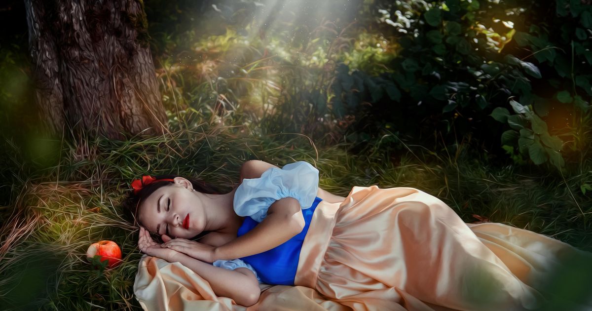 S seboj ravnamo tako, kot so z nami ravnali, ko smo bili majhni - Sensa.si